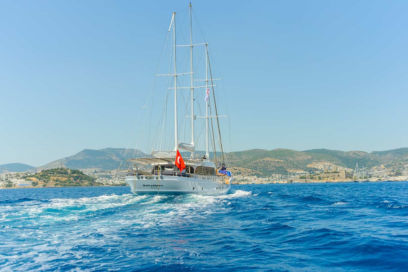 Discover the Peace of the Blue Waters with Turkyacht | Turkyacht